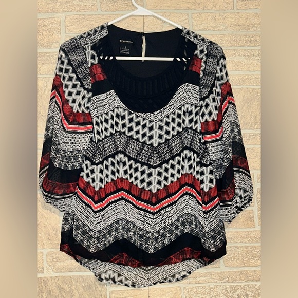 new directions | Tops | New Directions S Geometric Chevron Blouse Caged ...
